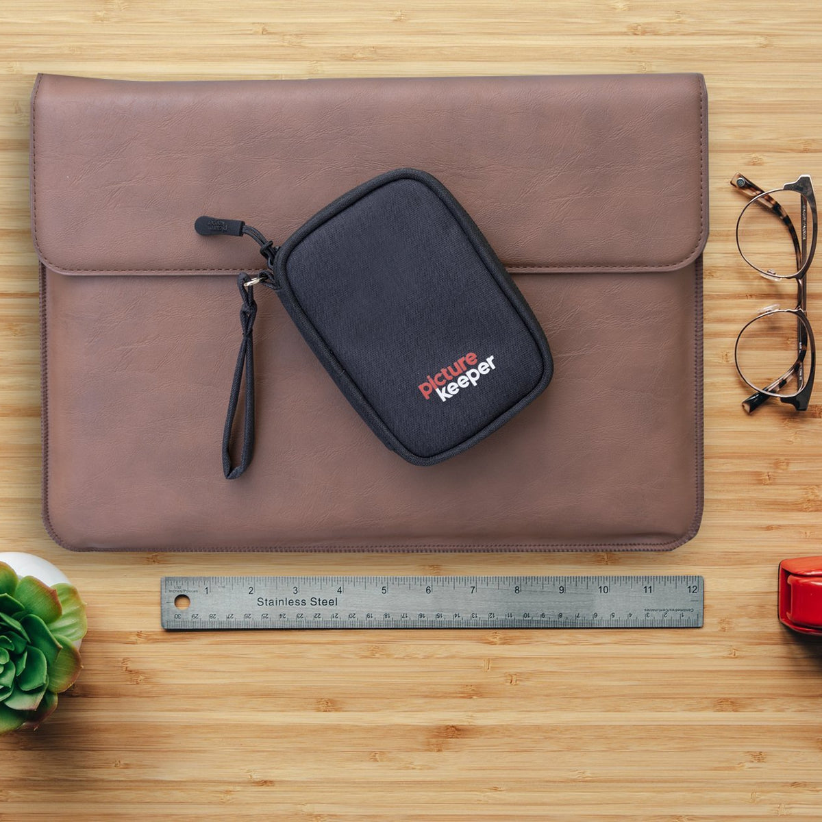 Picture Keeper Travel Case USB Drive 5-Capacity – PictureKeeper.com