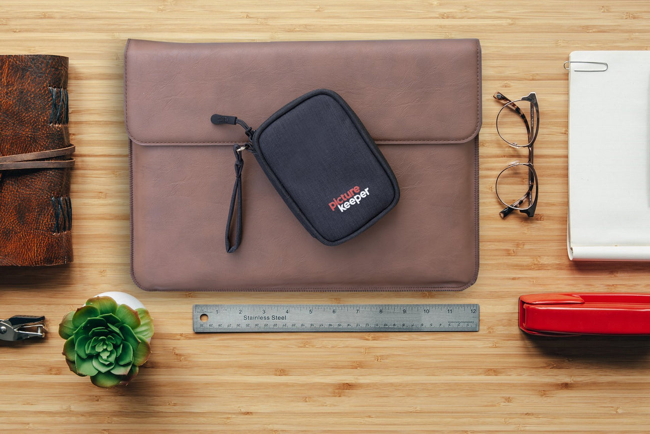 Picture Keeper Travel Case USB Drive 5-Capacity – PictureKeeper.com